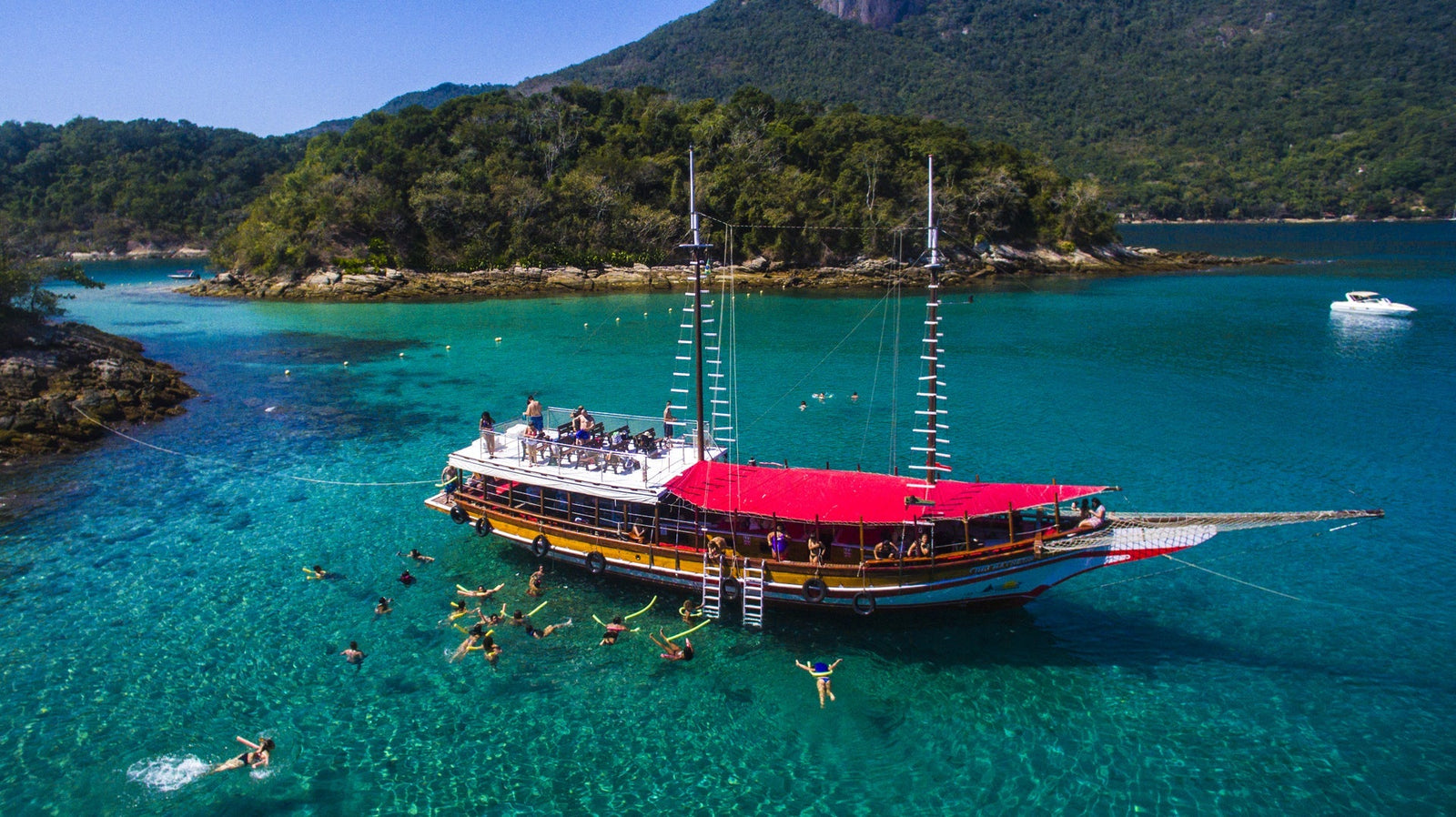 Passeio de Escuna Angra dos Reis e Ilha Grande – Angra dos Reis Turismo