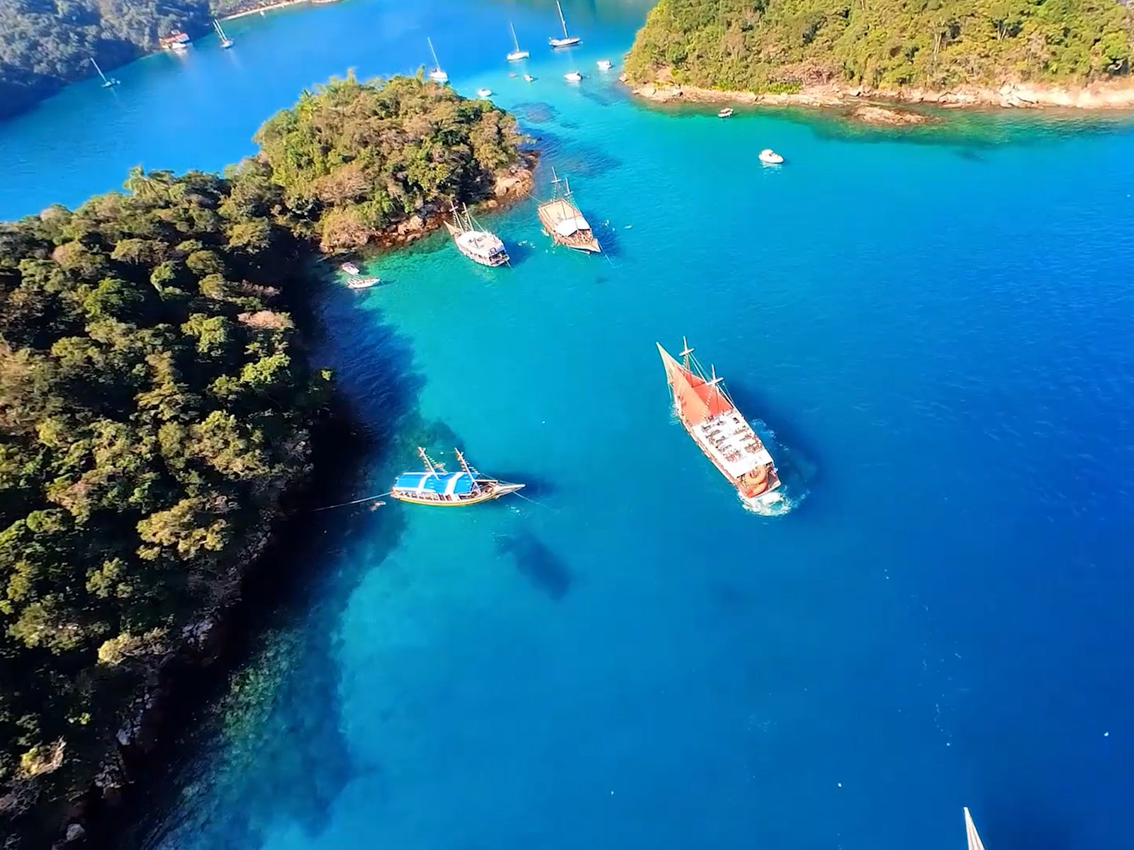Passeio de Escuna Angra dos Reis e Ilha Grande | Angra dos Reis Turismo